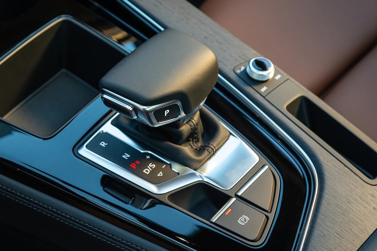 گیربکس تیپ ترونیک چیست؟ معرفی و بررسی گیربکس اتومات محبوب رانندگان - پدال