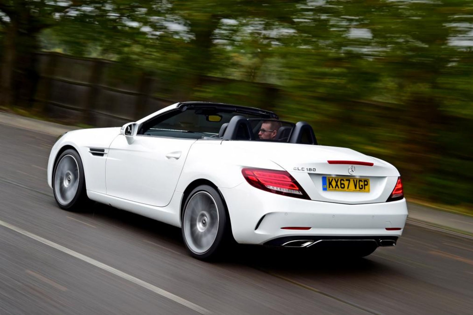 روباز به سبک مرسدس: بررسی SLC 180 - پدال