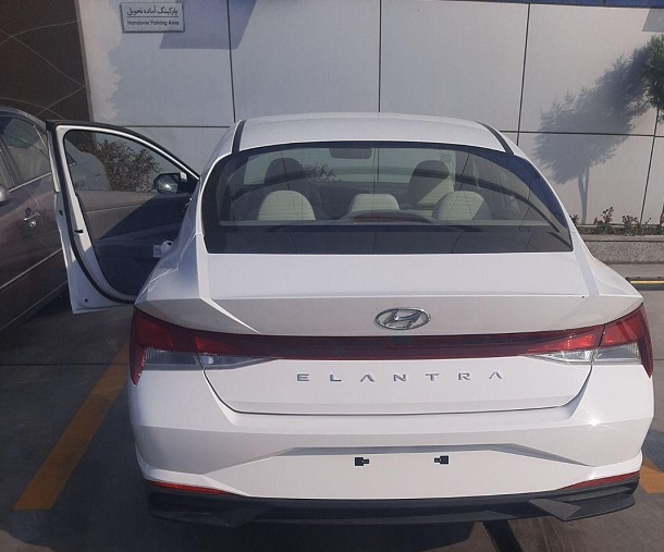 هیوندای النترا 2023 وارداتی تحویل مشتریان شد؛ قیمت نجومی نوبرانه کره‌ای در بازار آزاد - پدال