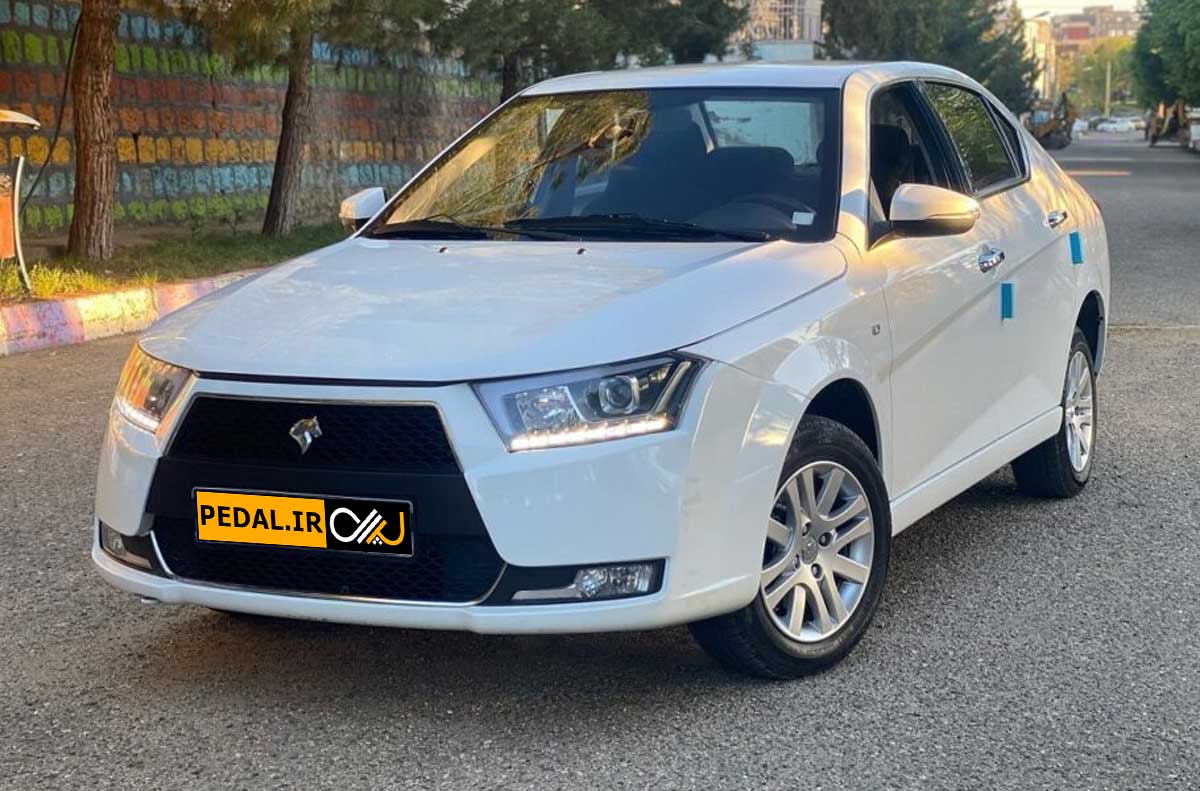 دنا پلاس 6 دنده EF7P؛ بررسی جامع، مشخصات فنی، قیمت و ارزش خرید - پدال